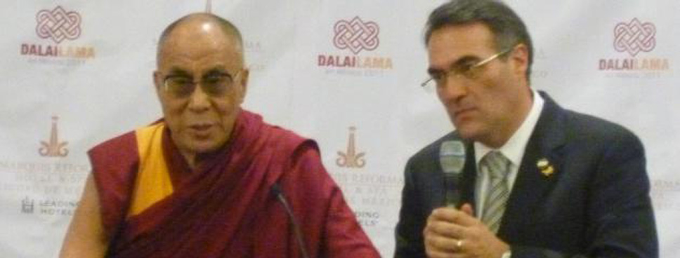 Dalai-Lama-tony-karam - Casa Tibet Monterrey
